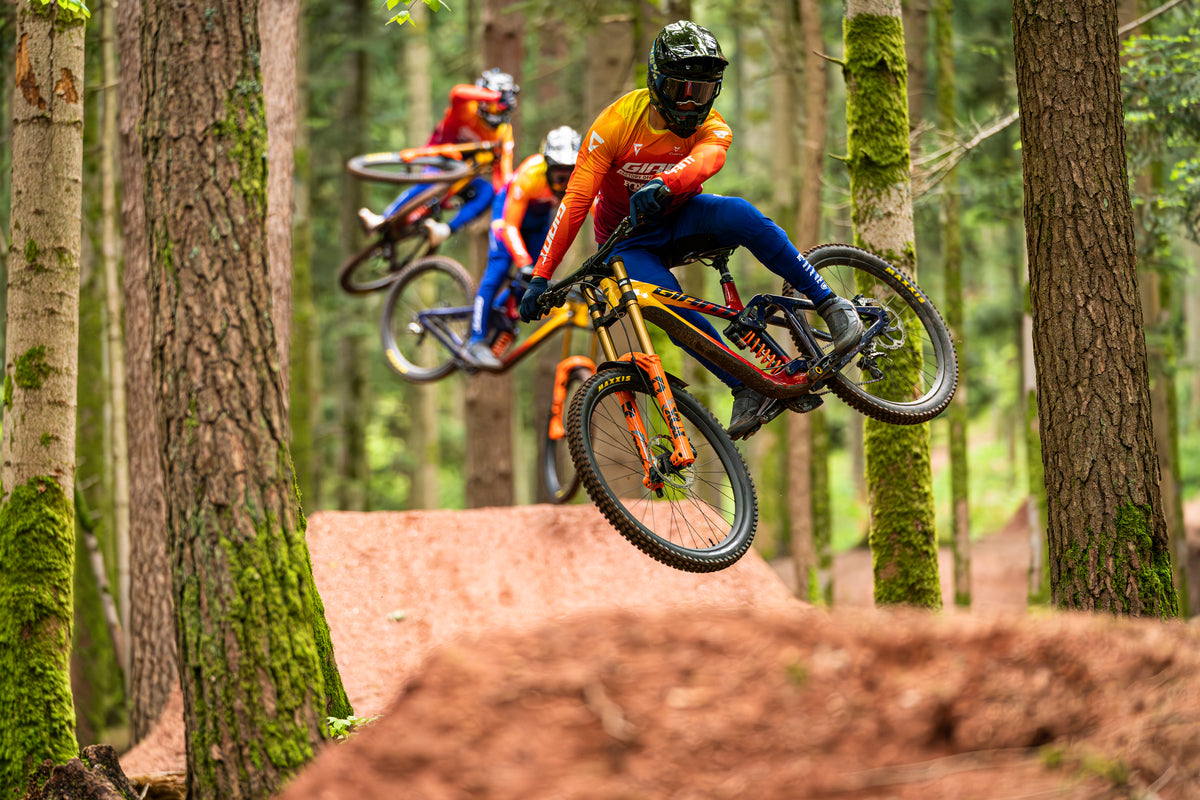 Giant Unveils its Newest Mountain Bike: The All-New Glory Advanced ...